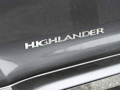 TOYOTA HIGHLANDER 4dr QAA Stainless 2pcs Graphic/Logo/emblem SGR28111
