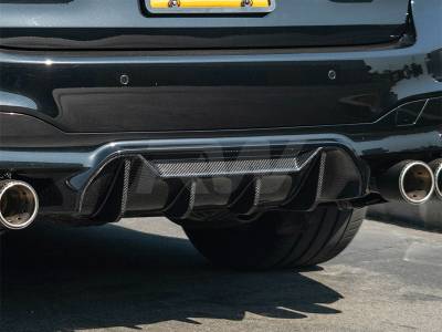 BMW F90 M5 Performance Style Carbon Fiber Diffuser bmwf9001
